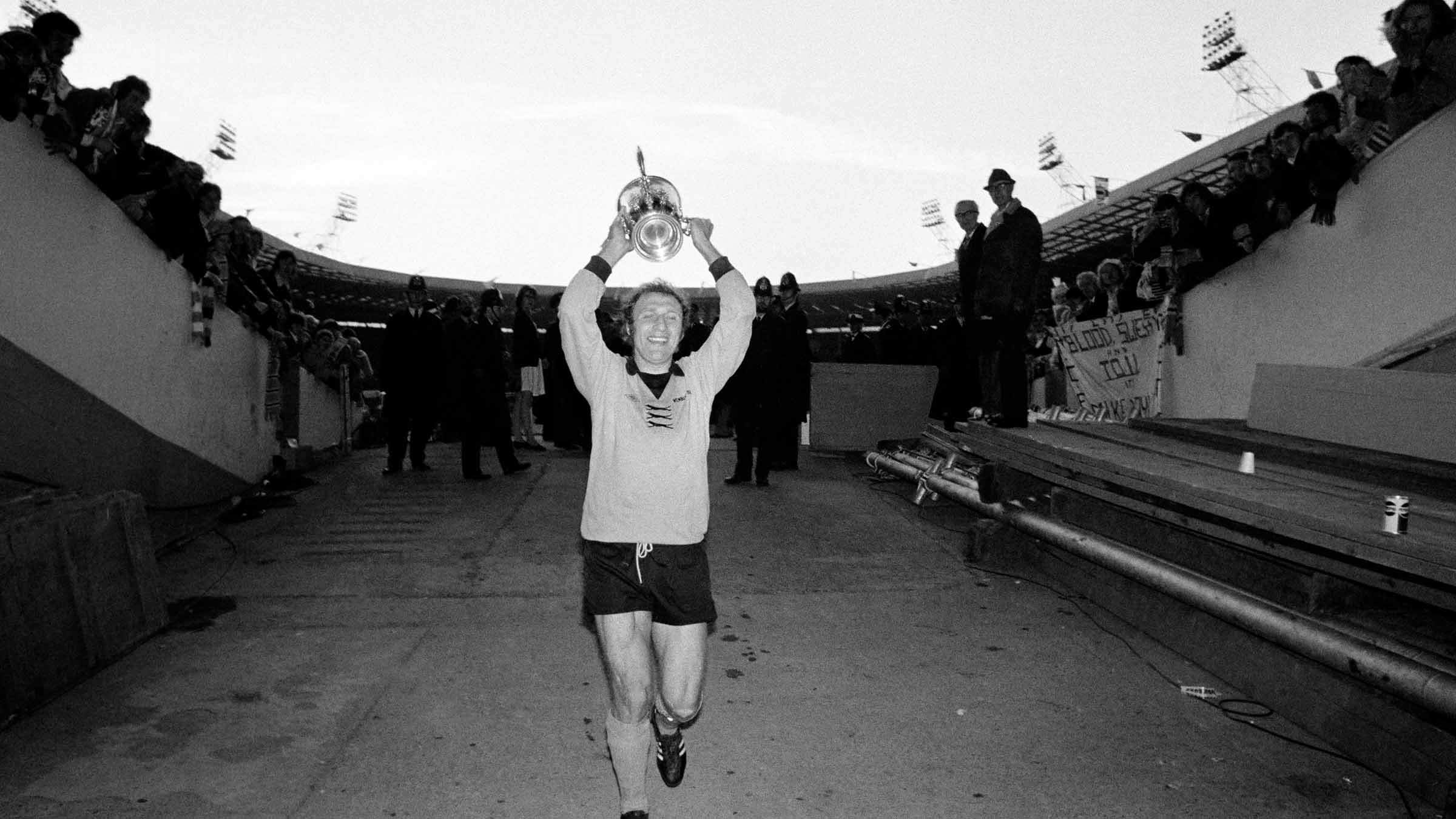 Wolves FPA express support for legendary captain Bailey | Club | News ...