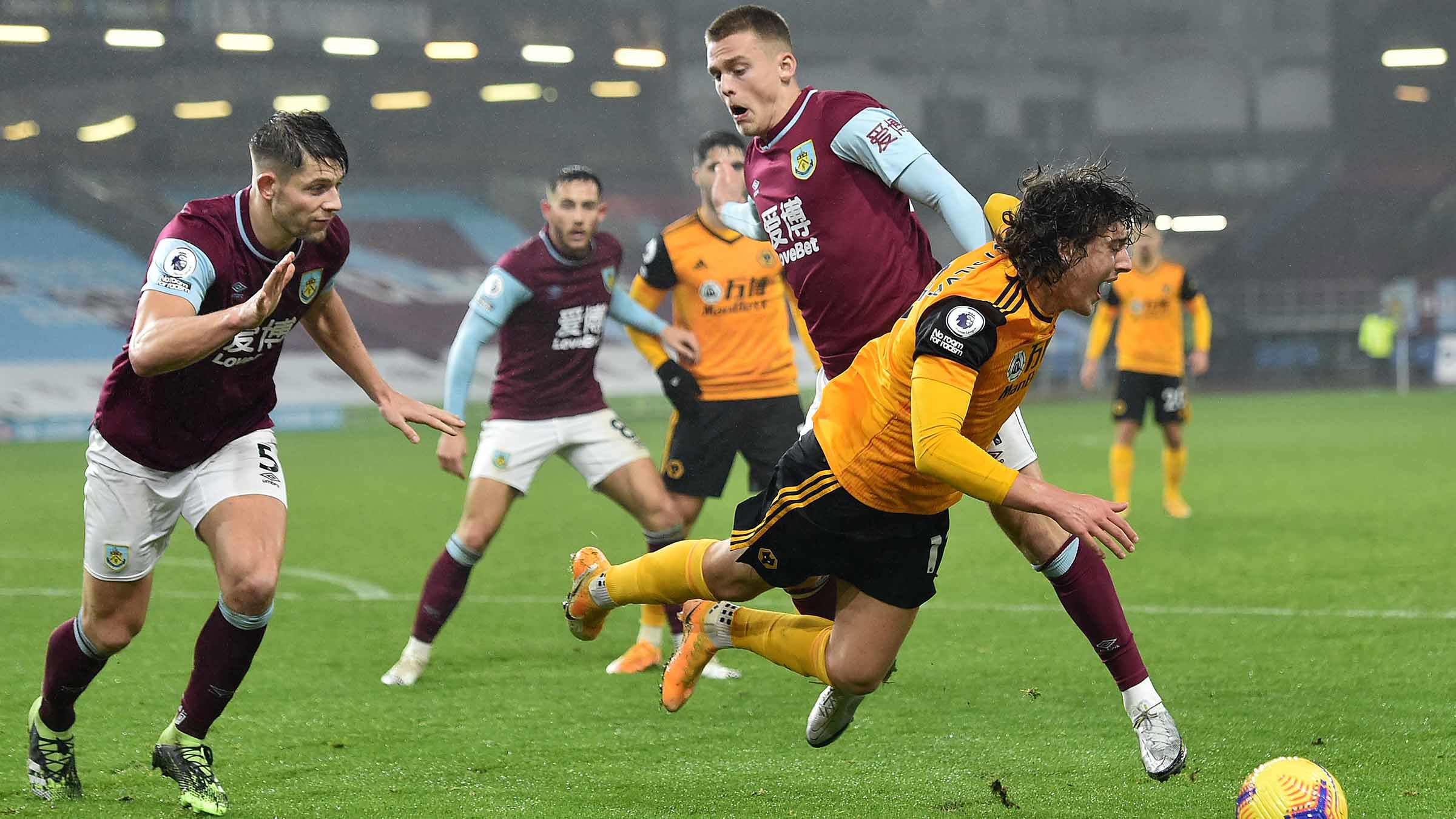 Gallery | Burnley 2-1 Wolves | Men's First-Team | News | Wolverhampton ...