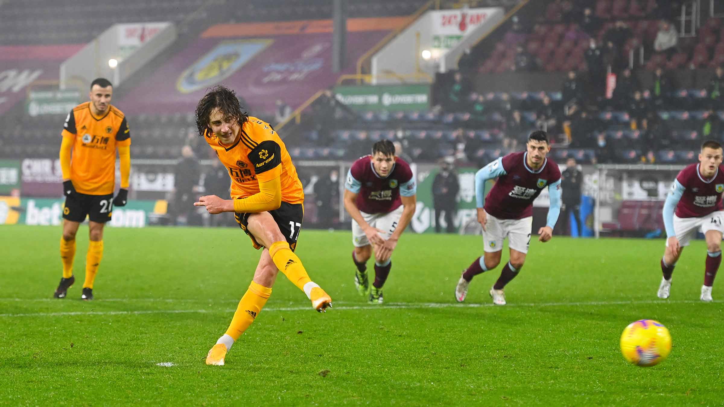 Report | Burnley 2-1 Wolves | Men's First-Team | News | Wolverhampton ...