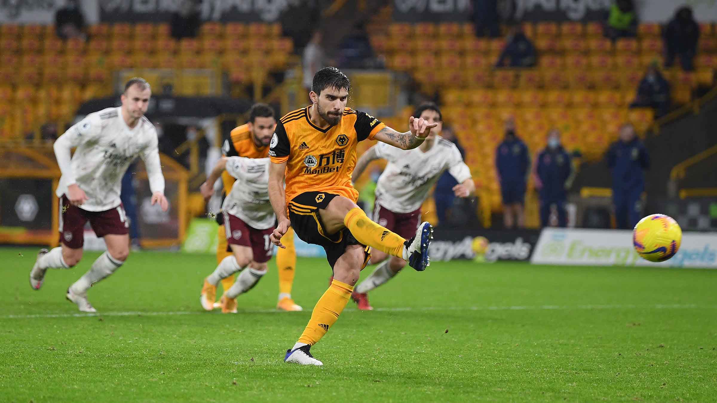Highlights | Wolves 2-1 Arsenal | Men's First-Team | News ...