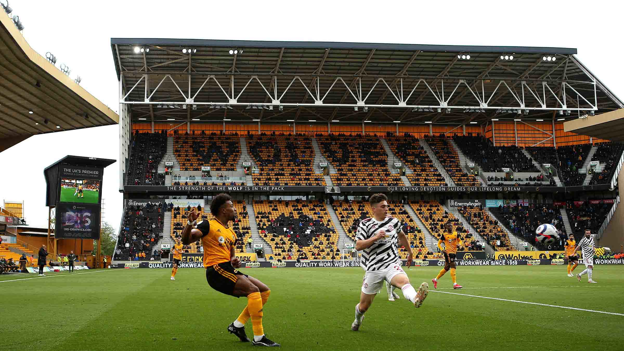 Gallery | Wolves 1-2 Man United | Men's First-Team | News ...