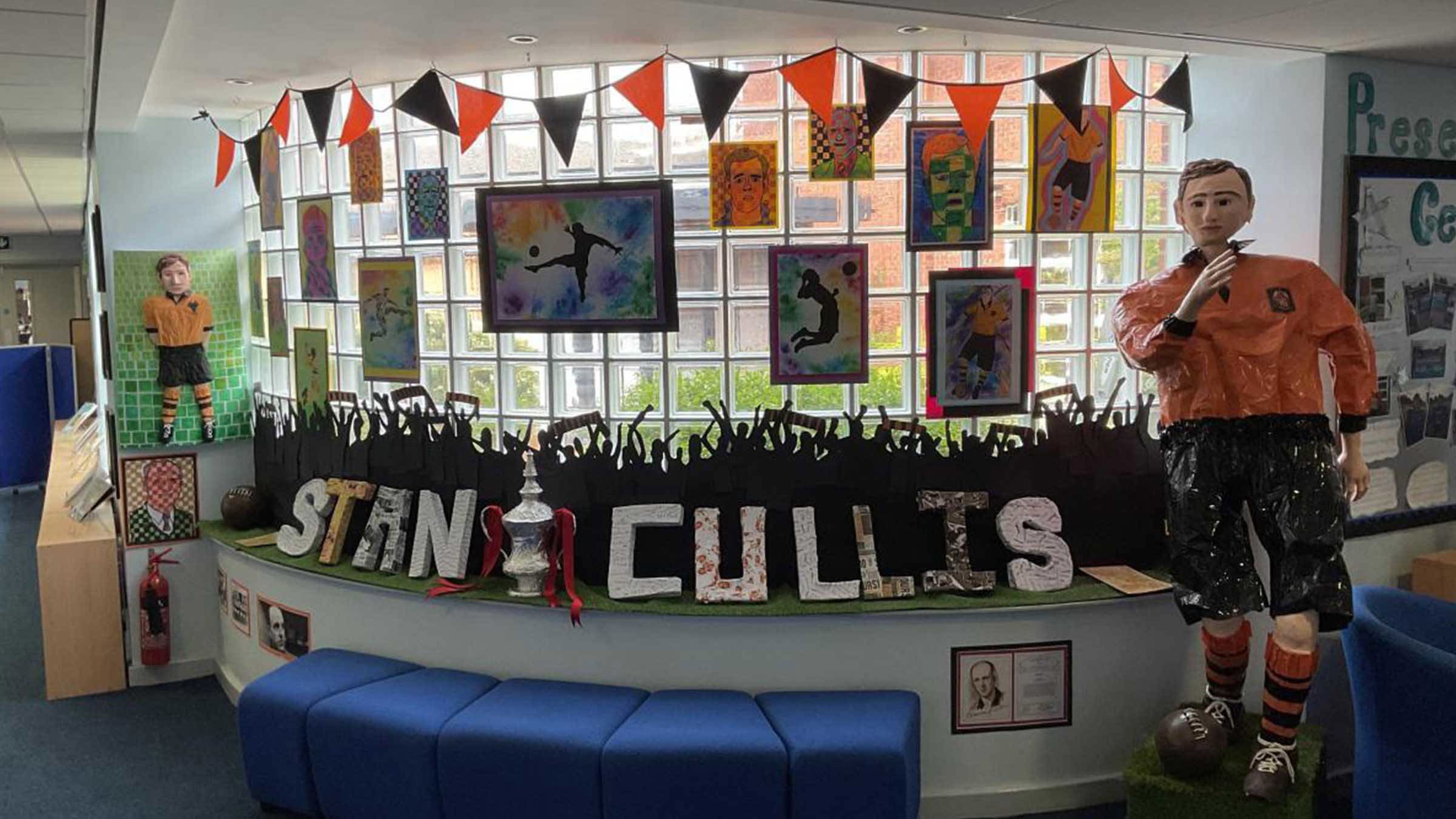 Legendary Wolves manager Cullis honoured with blue plaque | Club | News ...