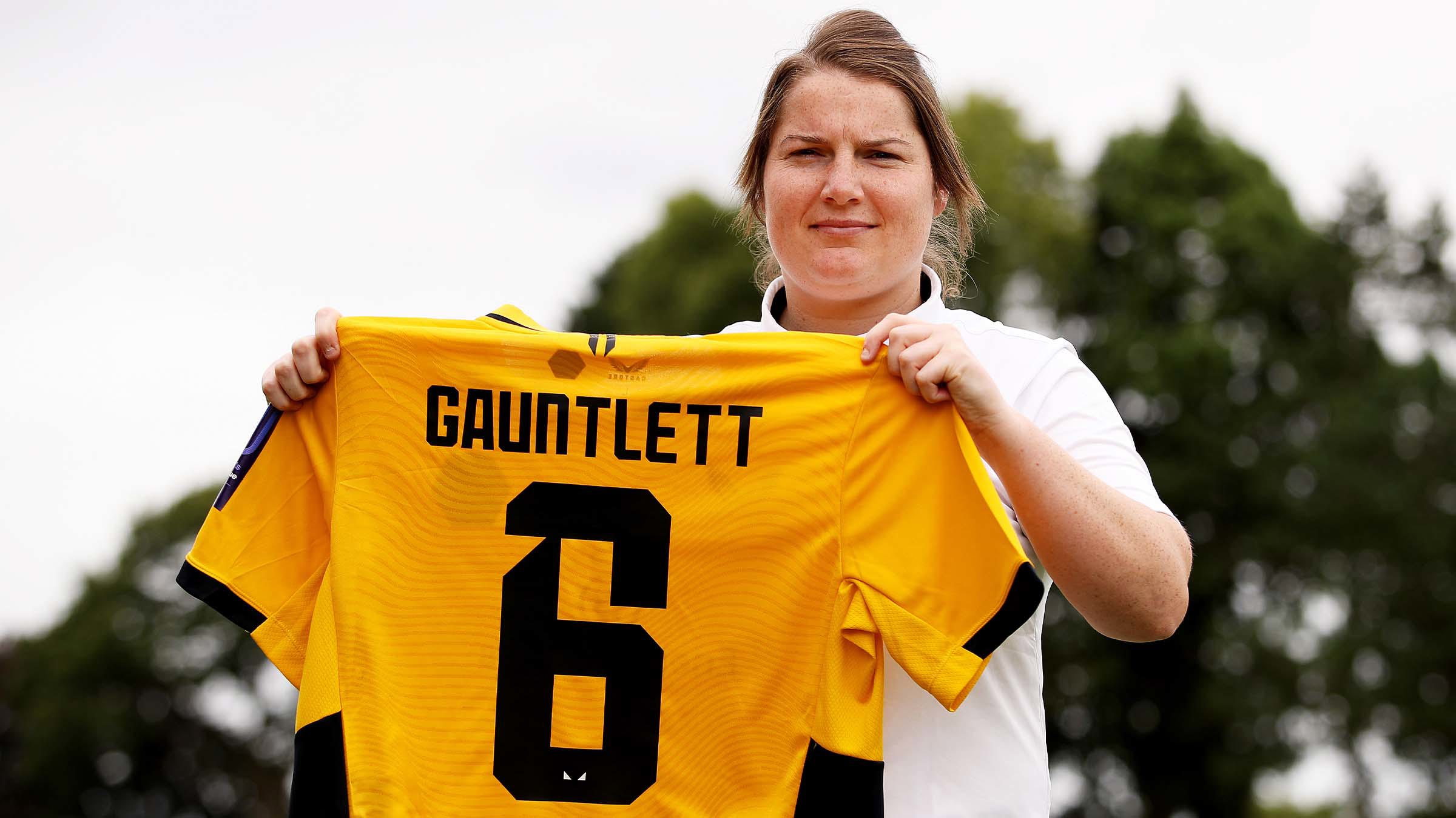 Gauntlett the latest addition through the door | Women's First-Team ...