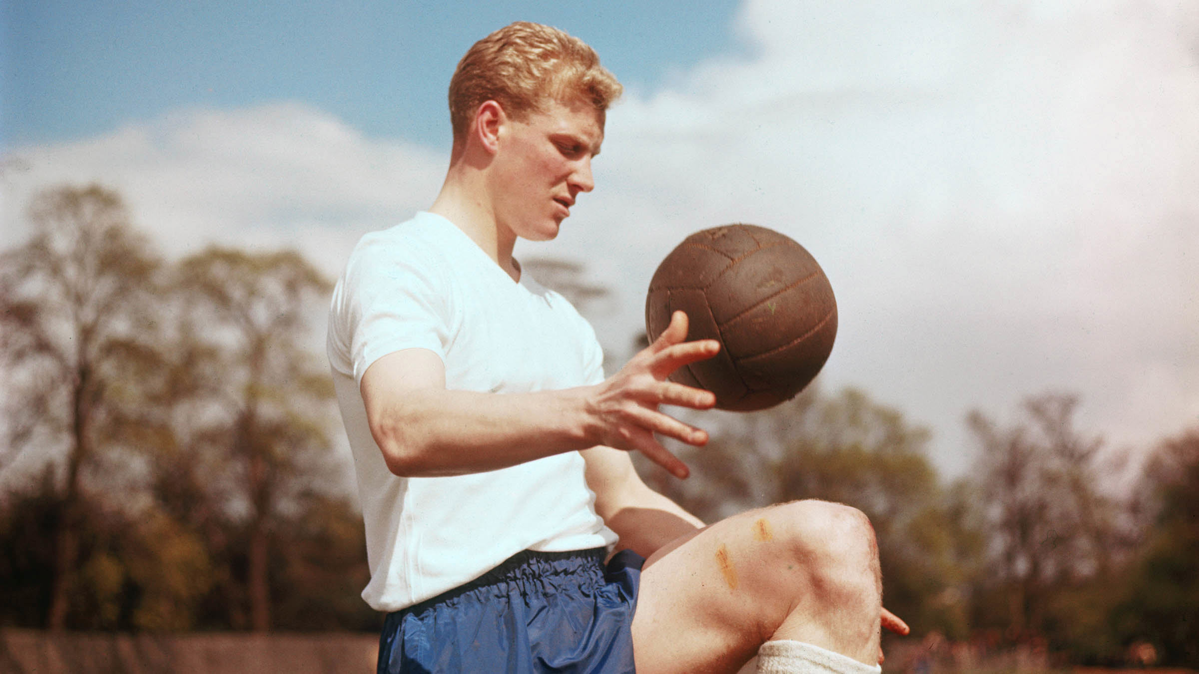 Flowers | A genuine football legend | Club | News | Wolverhampton ...