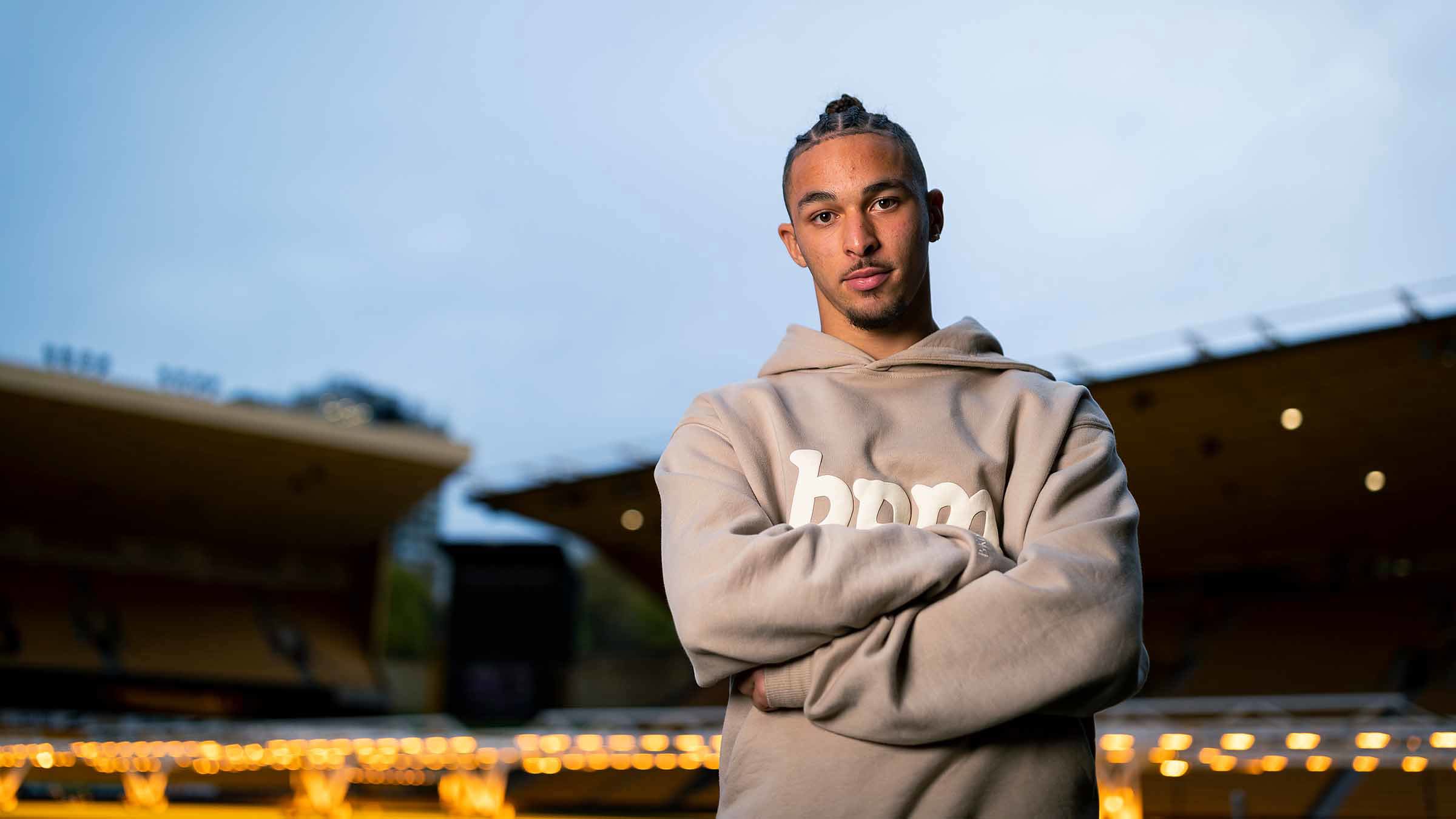 Roberts turns pro after decade at Wolves | Academy | News ...