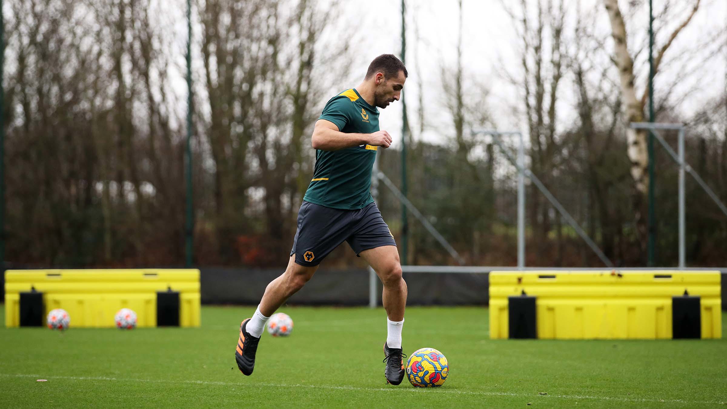 Gallery | Jonny continues recovery at Compton | Men's First-Team | News ...