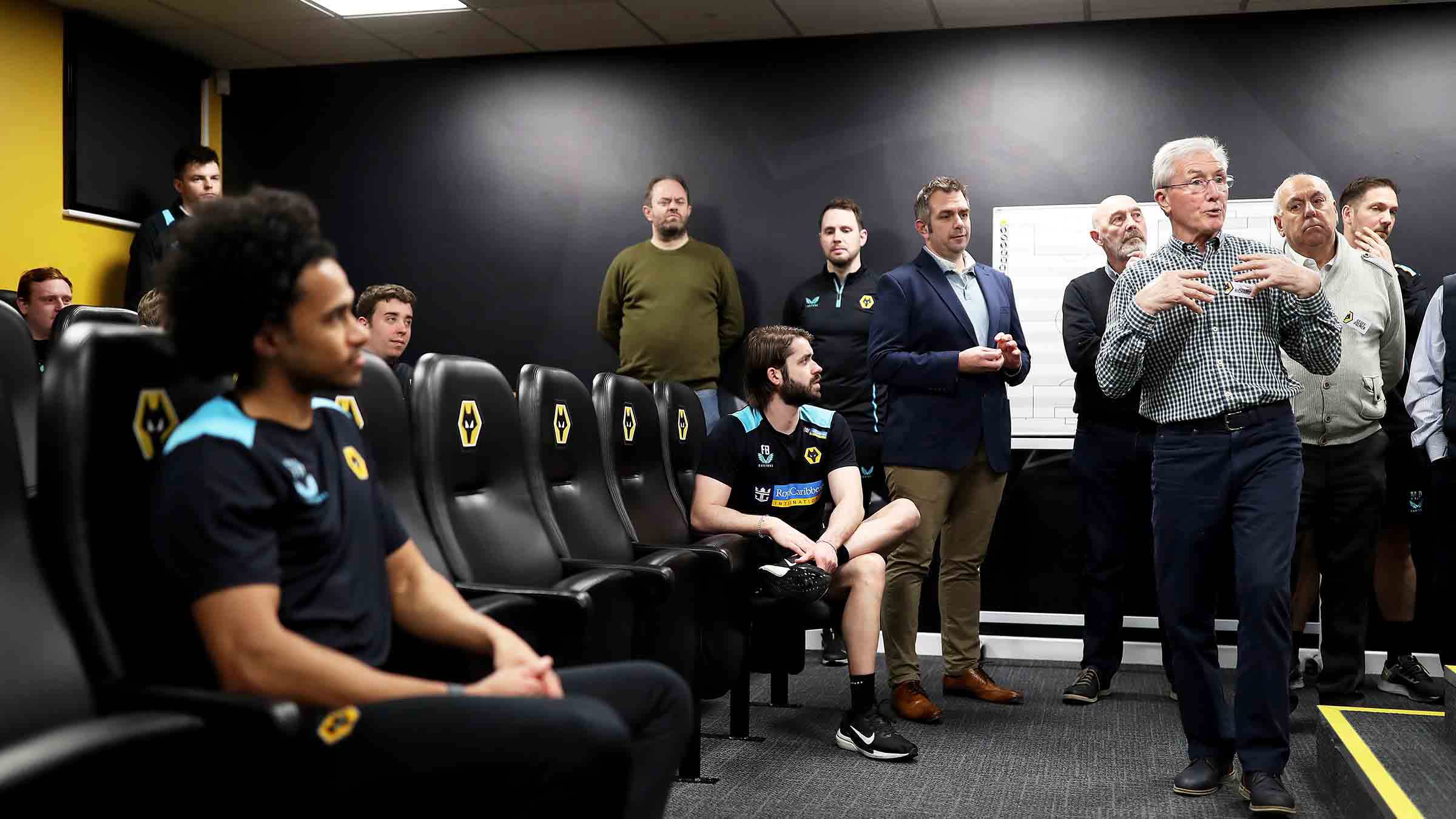 Gallery | Wolves legends taken on tour of Compton Park | Club | News ...