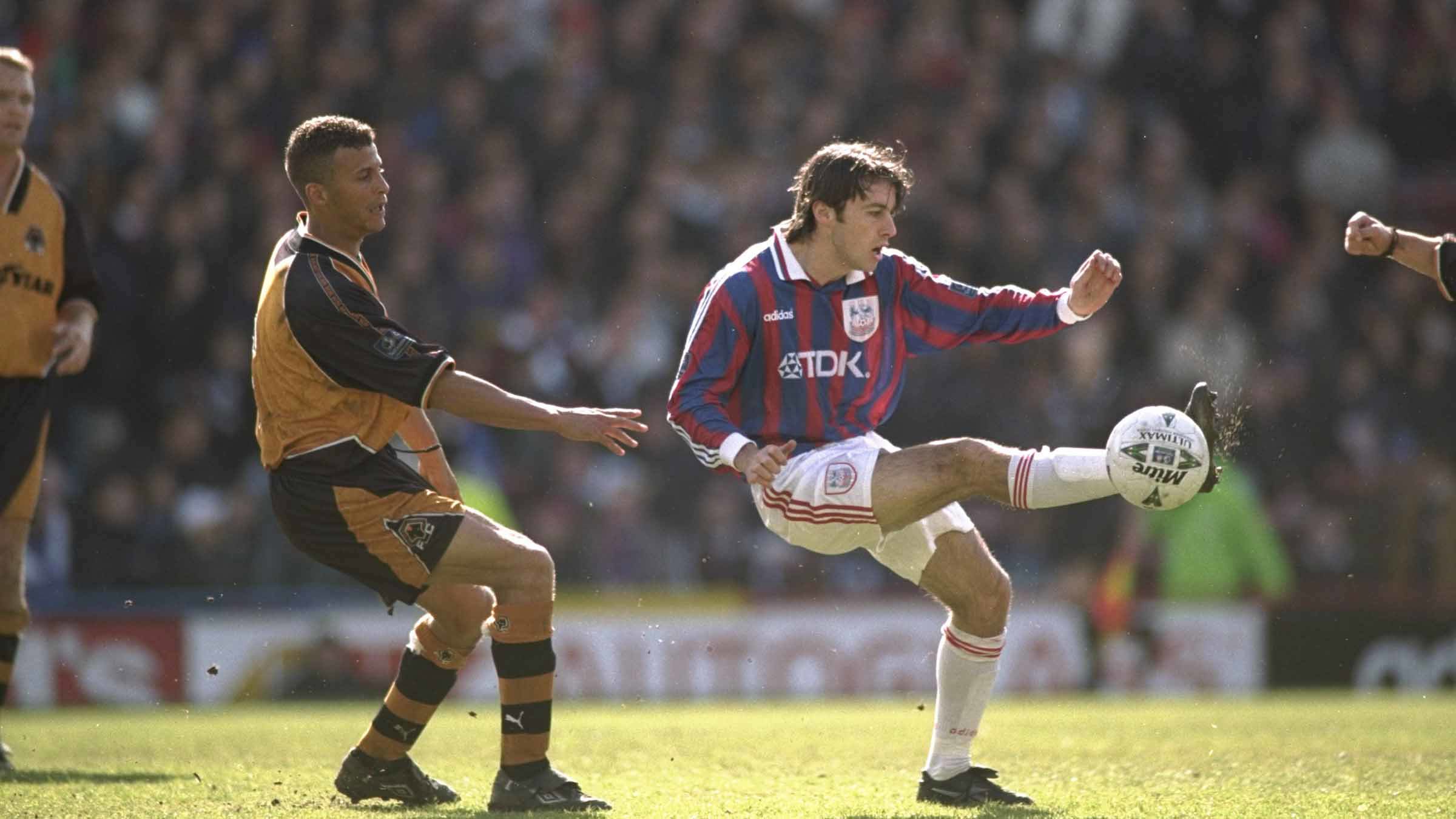 Play/Delete/Rewind | Carl Robinson | Features | News | Wolverhampton ...