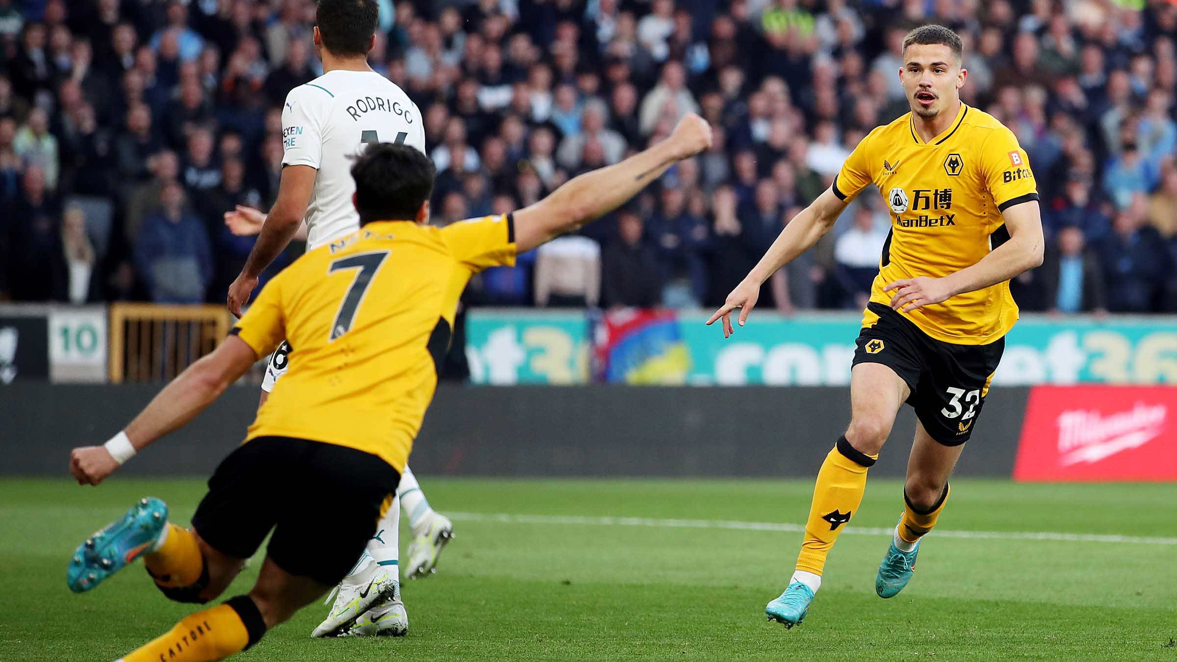 The Fan Inside | Leander Dendoncker | Features | News | Wolverhampton ...