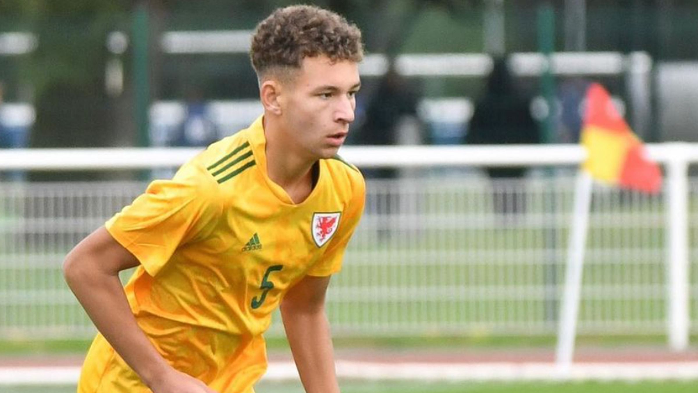 International | Clarke, Bradbury and Owen on duty | Academy | News ...