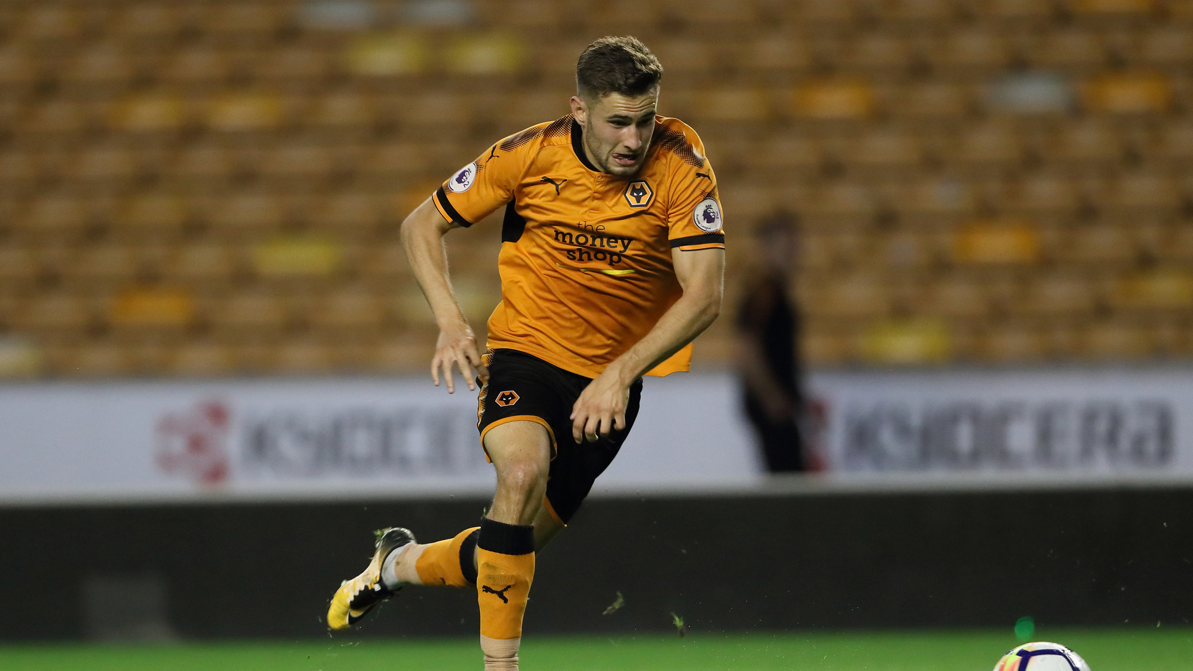 Randall Signs New Deal | Under-21 | News | Wolverhampton Wanderers FC