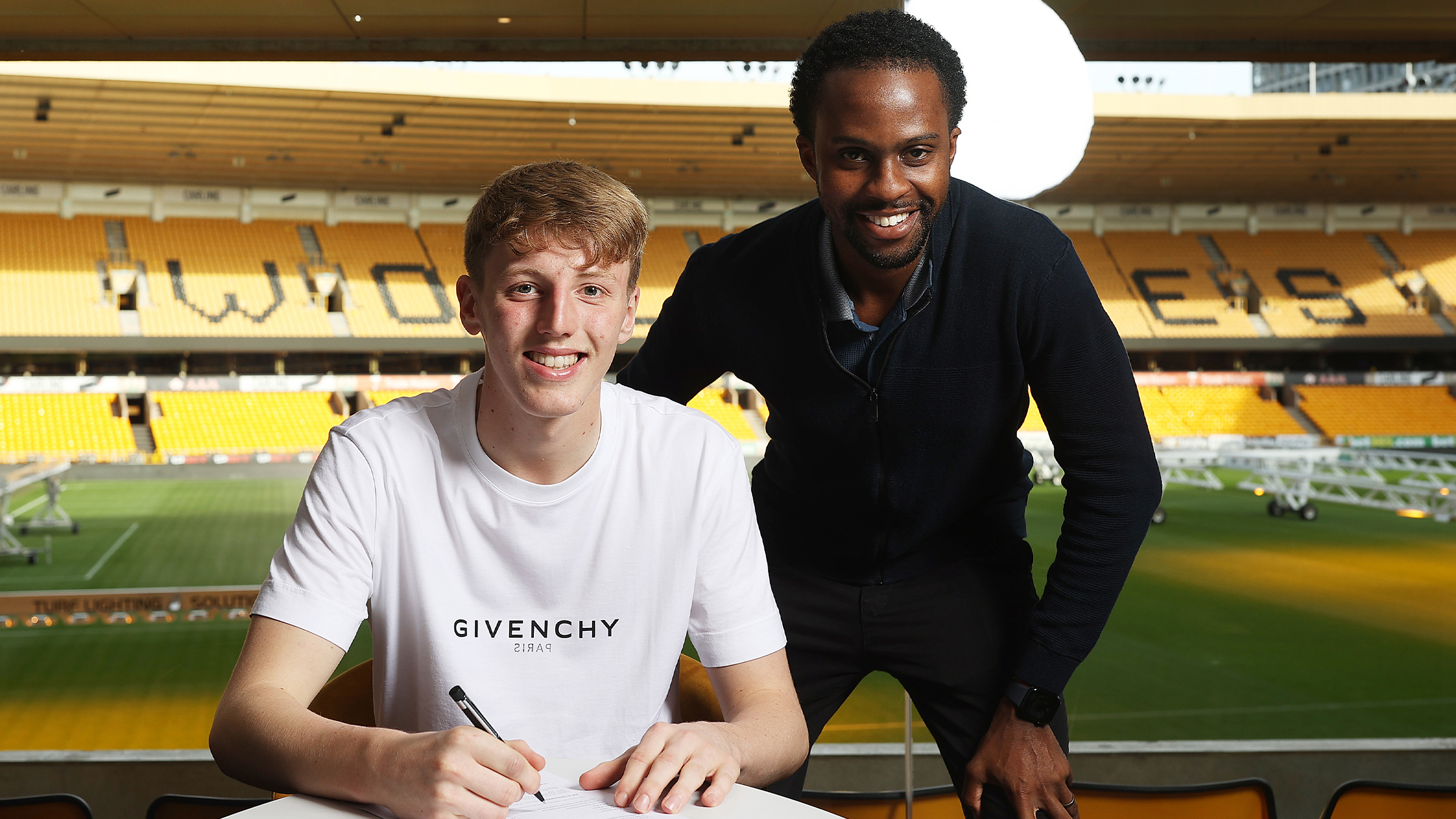 Storer signs first professional contract | Academy | News ...