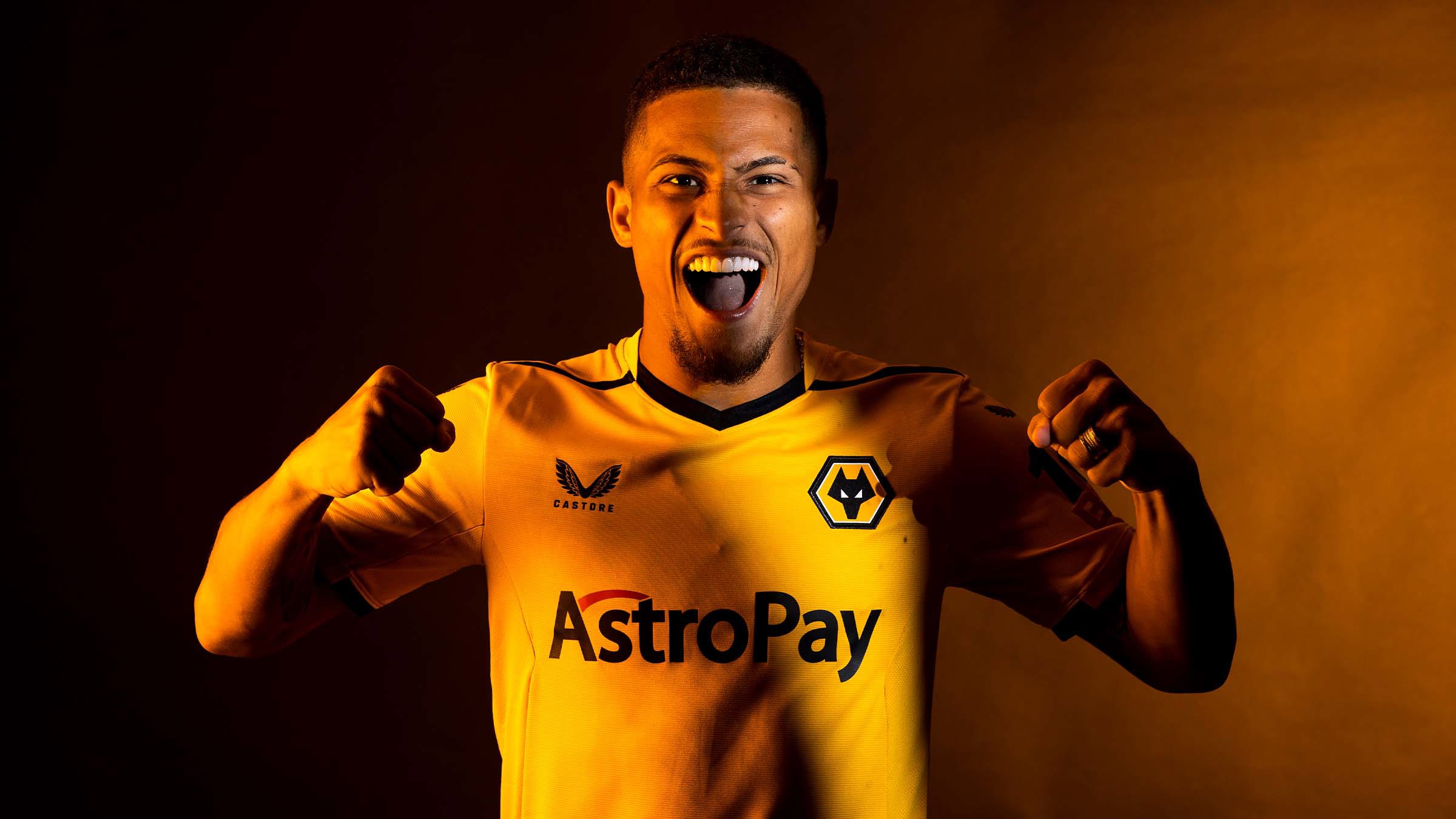 Gallery | Gomes becomes a Wolves player | Men's First-Team | News ...