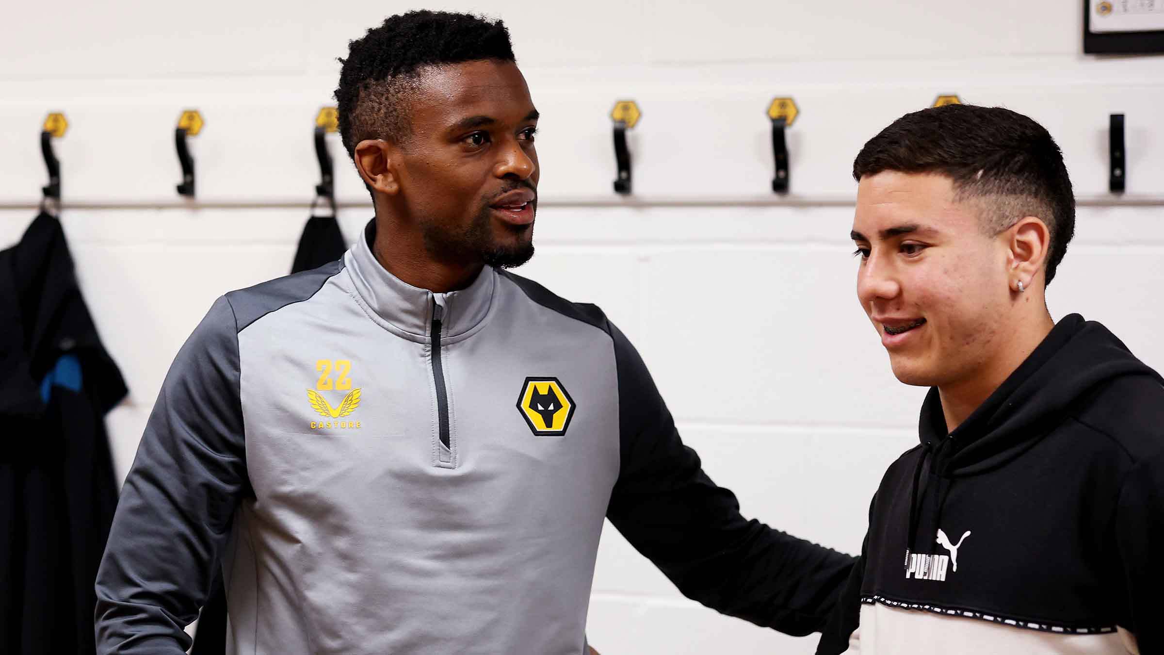 Gallery | Gonzalez checks in at Wolves | Men's First-Team | News ...