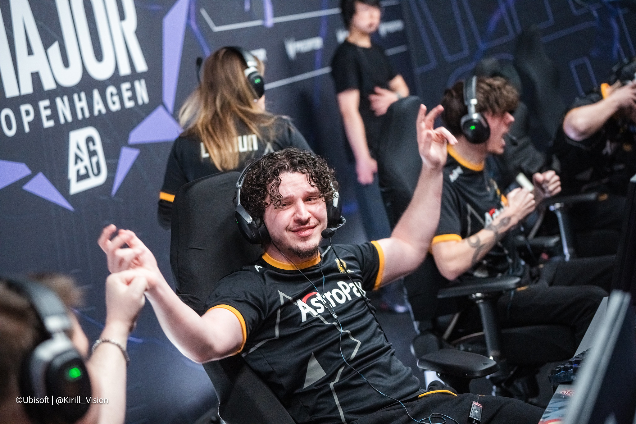 An interview with Mowwwgli | Wolves Esports | News | Wolverhampton ...