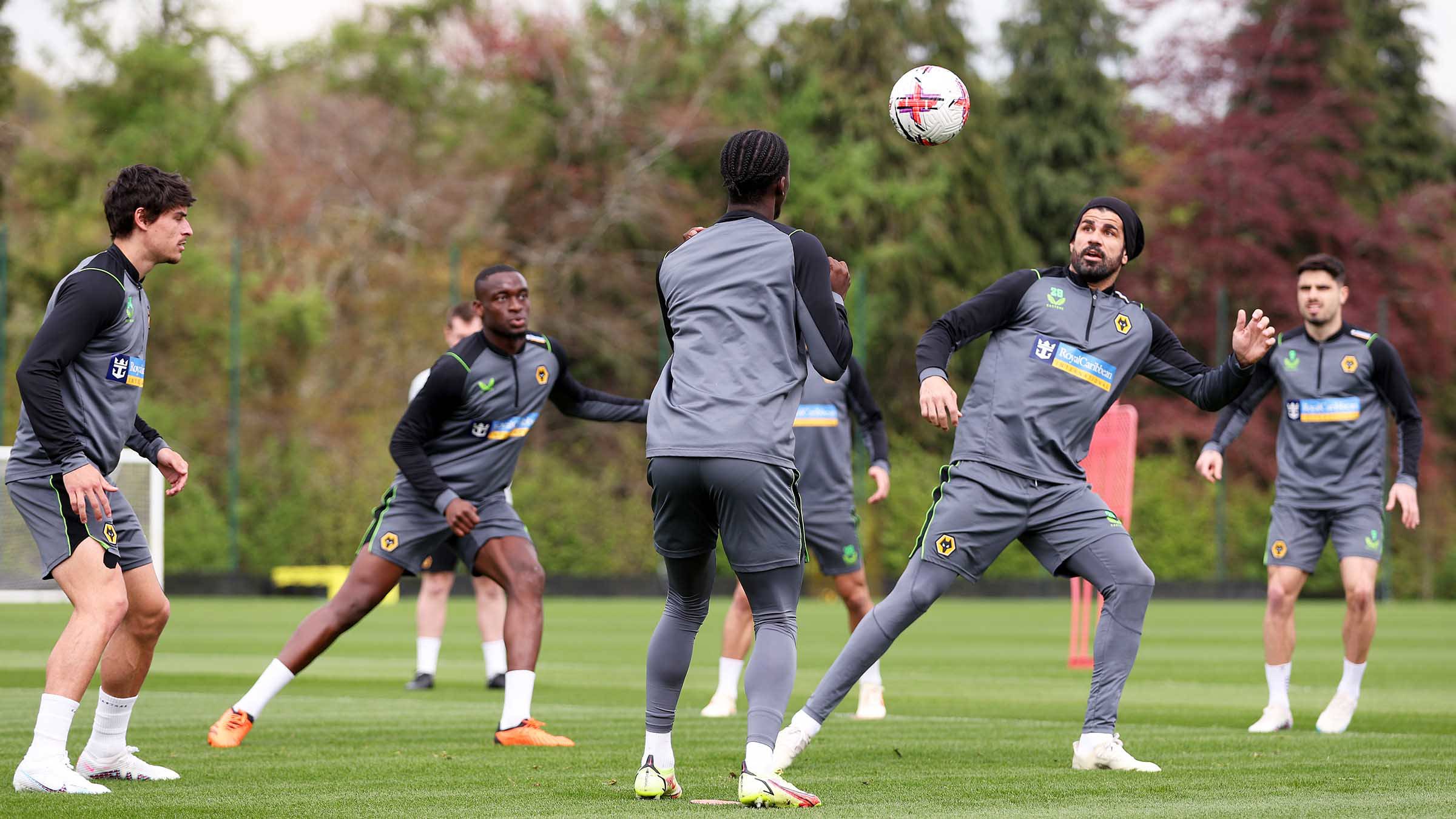 Gallery | Chiquinho back training with the group | Men's First-Team ...