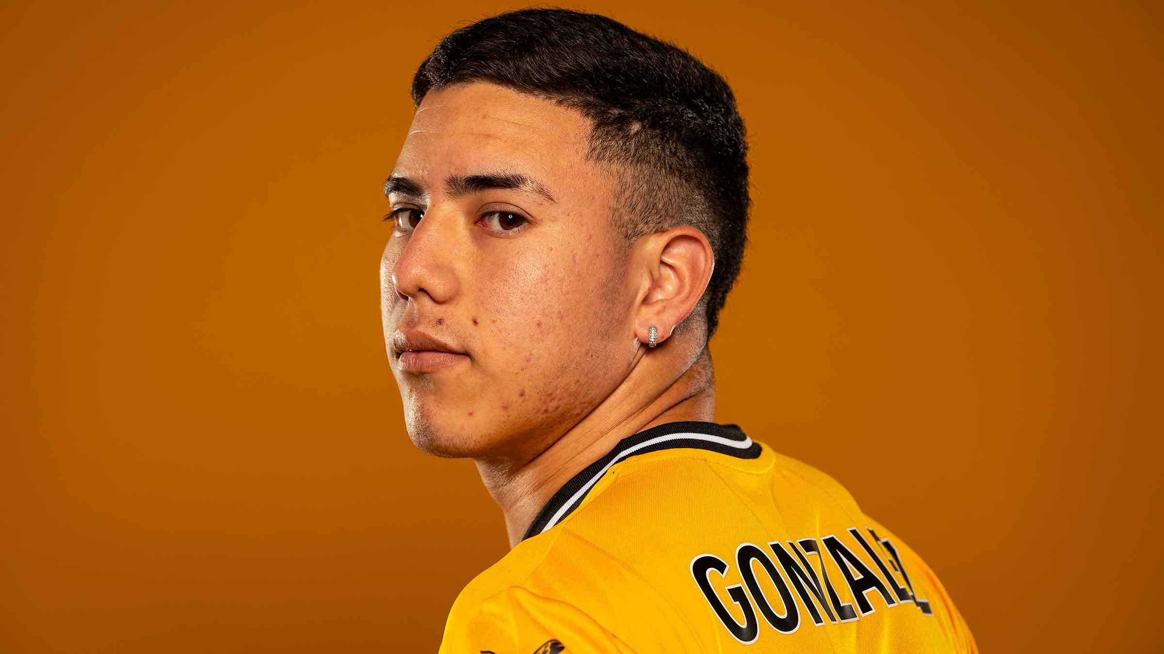 Gallery | Gonzalez checks in at Wolves | Men's First-Team | News ...