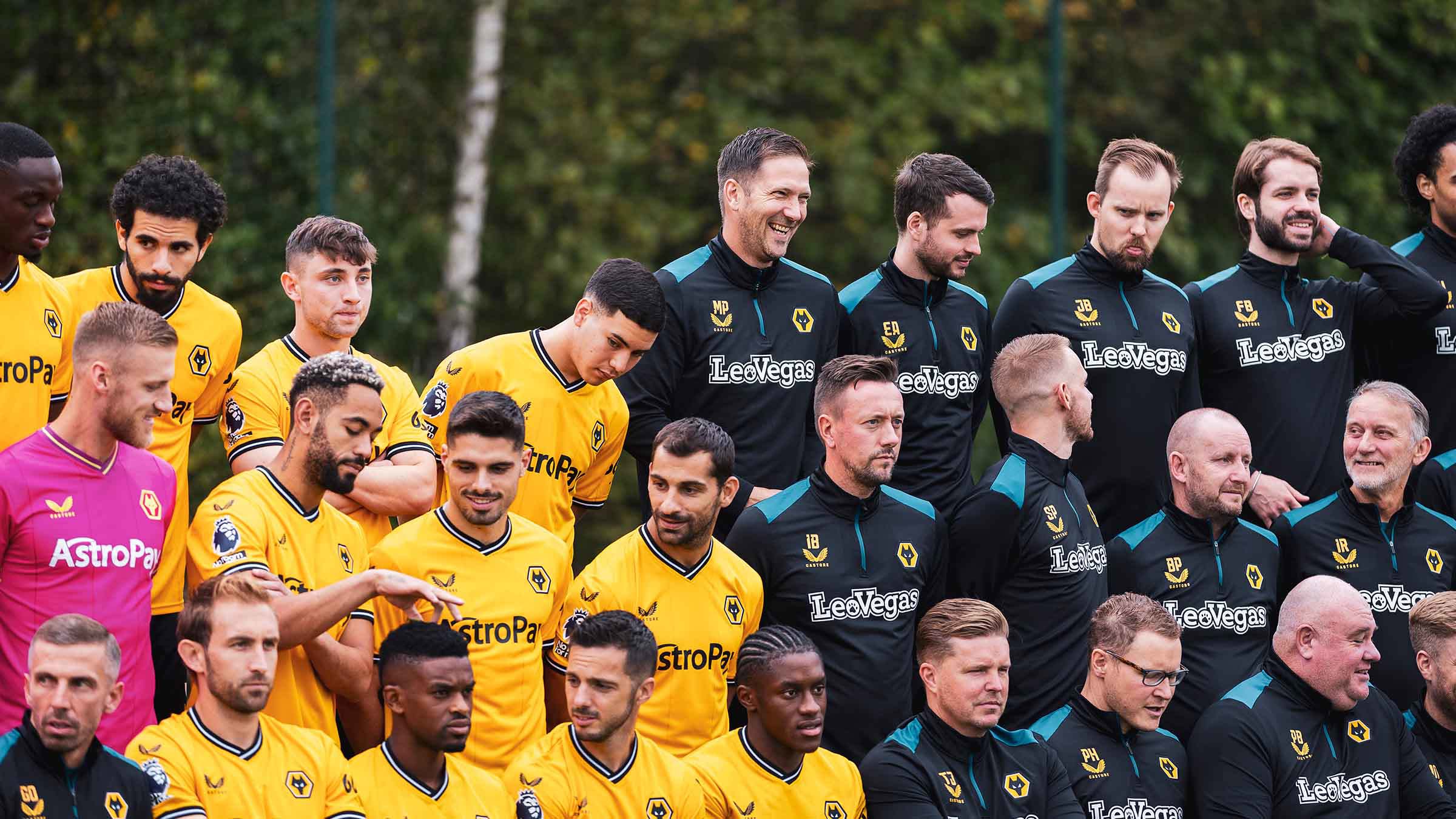 Gallery | Behind the scenes of Wolves' 2023/24 squad photo | Men's ...