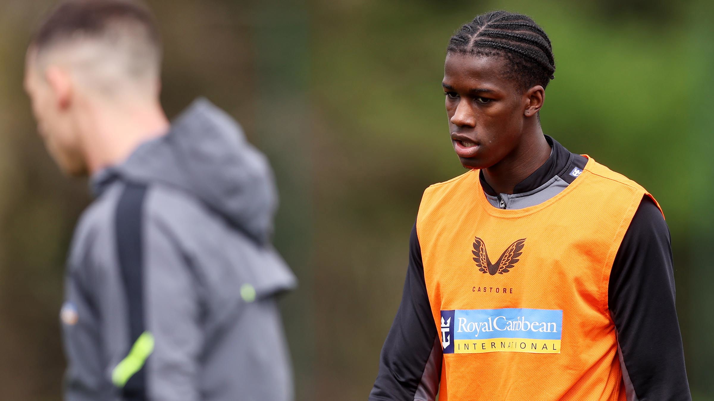 Gallery | Chiquinho back training with the group | Men's First-Team ...